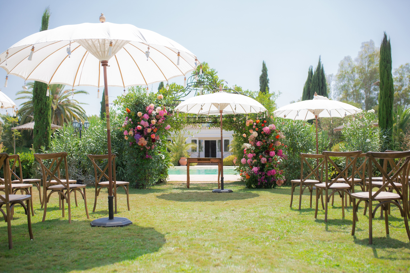 Stunning wedding ceremony at Finca Monasterio, San Martín del Tesorillo ...